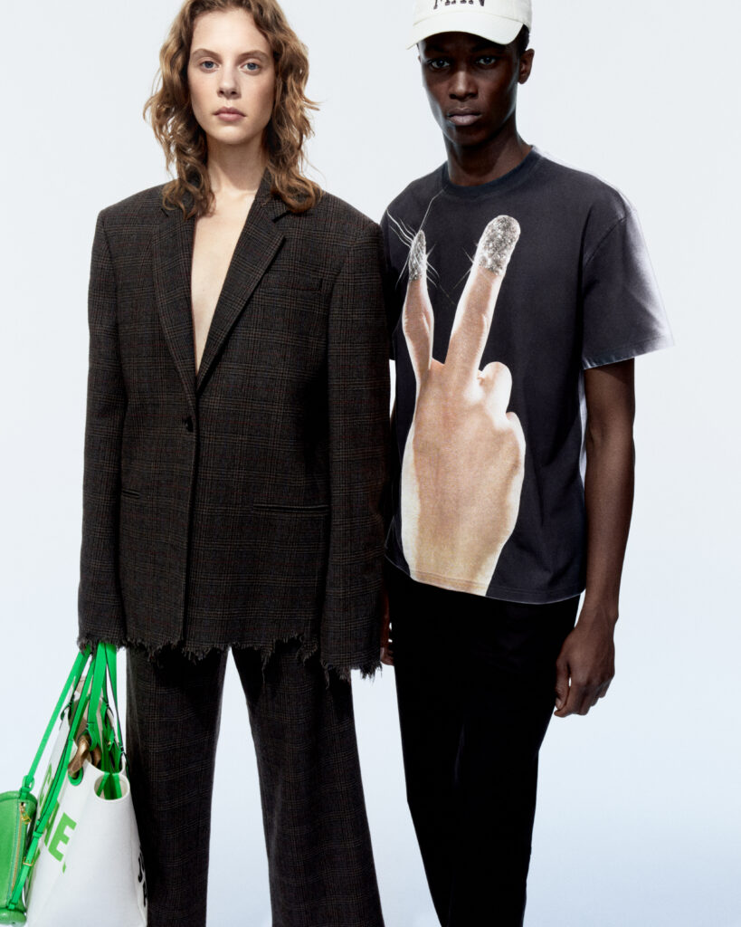 JW Anderson ｜collaboration with Michael Clark